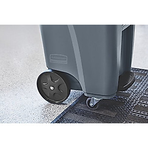 Rubbermaid Commercial Products BRUTE Rollout Step On Trash/Garbage Can with Casters - 32 Gallon - Gray