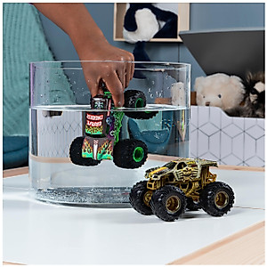 Monster Jam, Official Reveal The Steel 4-Pack of Color-Changing Die-Cast Monster Trucks, 1:64 Scale