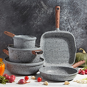 PHANTOM CHEF 1.5 QT Saucepan with Granite finish & Lid | PFOA Free | Small Nonstick 1.5 Quart Sauce Pot | Induction Compatible | Dishwasher & Oven Safe | Stay-Cool Handle | Easy to Clean (Beige)