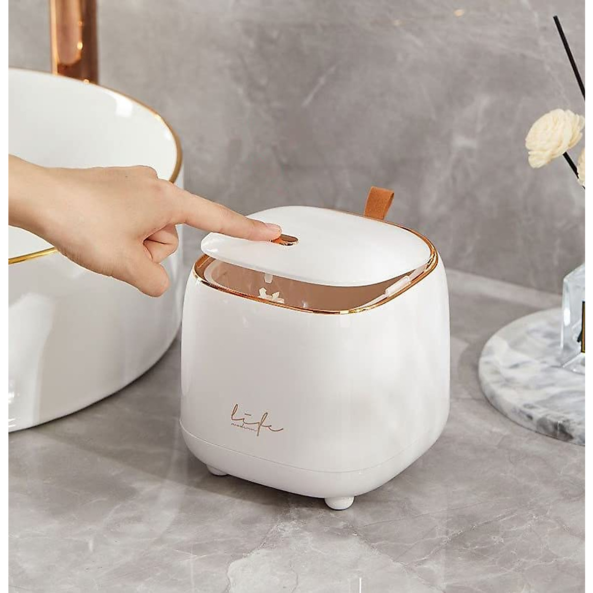 Yuzita Plastic Trash can Creative Mini Desktop Trash can, with lid Small Home Office Cleaning Trash Button Desktop Storage bin, with 50 Trash Bags