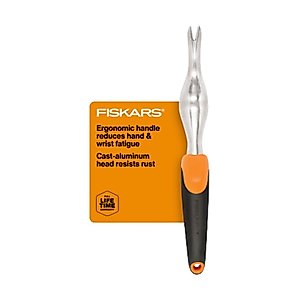 Fiskars Ergo Weeder Tool for Weeding, Heavy Duty Gardening Hand Tool with Ergonomic Handle and Hanging Hole for Storage, Remove Weeds and Roots like Dandelions and Thistles
