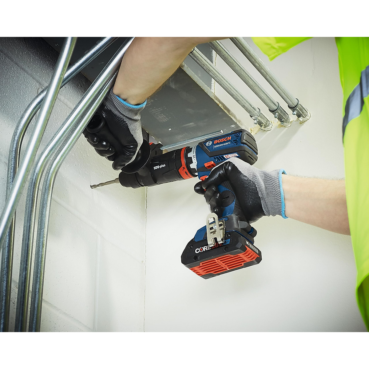 BOSCH GXL18V-601B25 18V 6-Tool Combo Kit with 2-in-1 Bit/Socket Impact Driver, Hammer Drill/Driver, Reciprocating Saw, Circular Saw, Angle Grinder, Floodlight and (2) CORE18V 4.0 Ah Compact Batteries