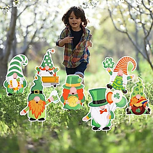 St. Patrick's Day Yard Sign Decorations Set, 7 Pcs Green Leprechaun Gnomes Irish Shamrock Saint Lawn Garden Home Outdoor Yard Holiday Decor with Plastic Stakes
