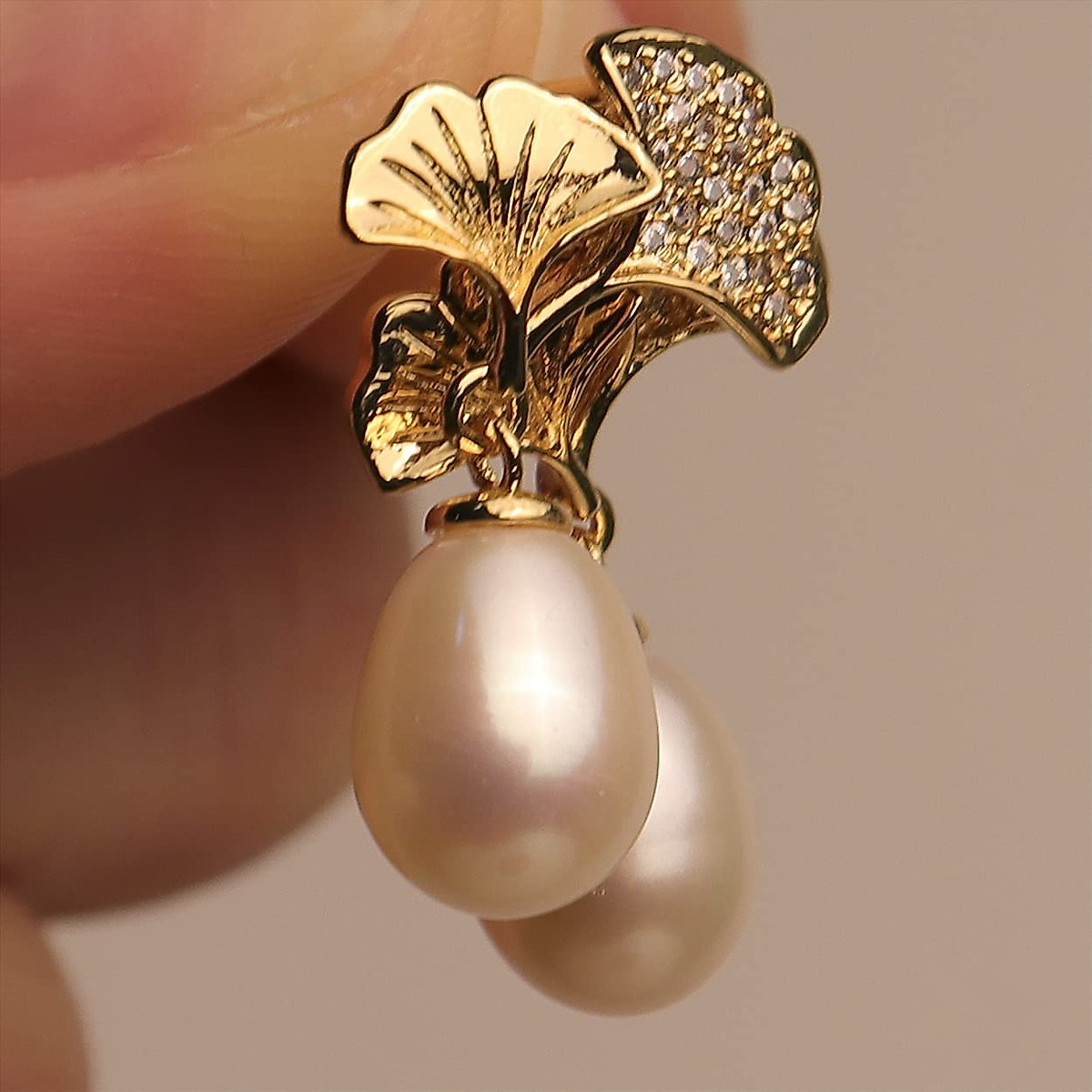 Sonateomber Gold Ginkgo Leaf Pearl Drop Dangle Earrings for Women Cute Freshwater Pearl Teardrop Dangling Hypoallergenic Stud Prom Wedding Bridal Jewelry Gifts