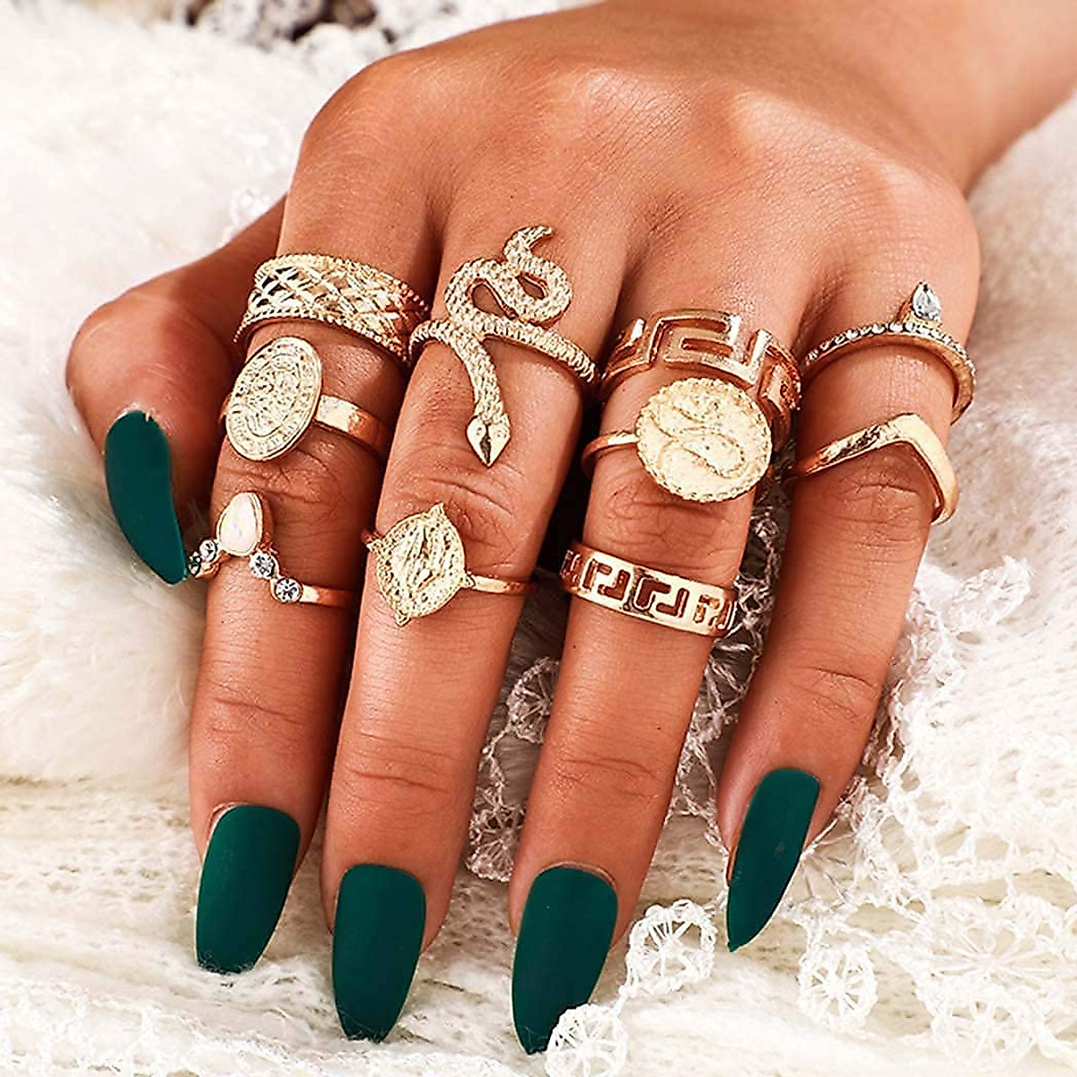 Nicute Gold Ring Set Rhinestone Finger Rings Vintage Knuckle Stackable Shiny Rings Accessories for Women (10PCS)