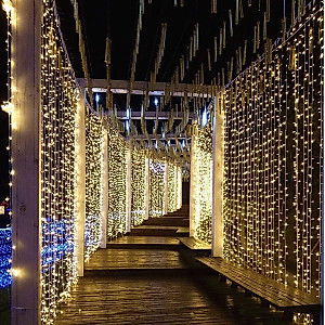 Curtain Lights 9.8ft 300led Window Curtain Icicle Lights, Waterproof Christmas Curtain String Fairy Wedding Lights for Outdoor Party Curtains Window Decorations (Warm White with Remote Control)