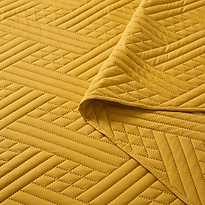 Safonory Quilted Bedspreads Full/Queen Size(90"x96", Mustard Yellow) - Summer Soft Lightweight Microfiber Ultrasonic Embossed Quilt Coverlet Set for Queen Bed - 3 Pieces Bedding Set(1 Quilt, 2 Shams)