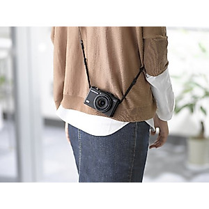 Olympus XZ-1 10 MP Digital Camera with f1.8 Lens and 3-Inch OLED Monitor (Black) (Old Model)