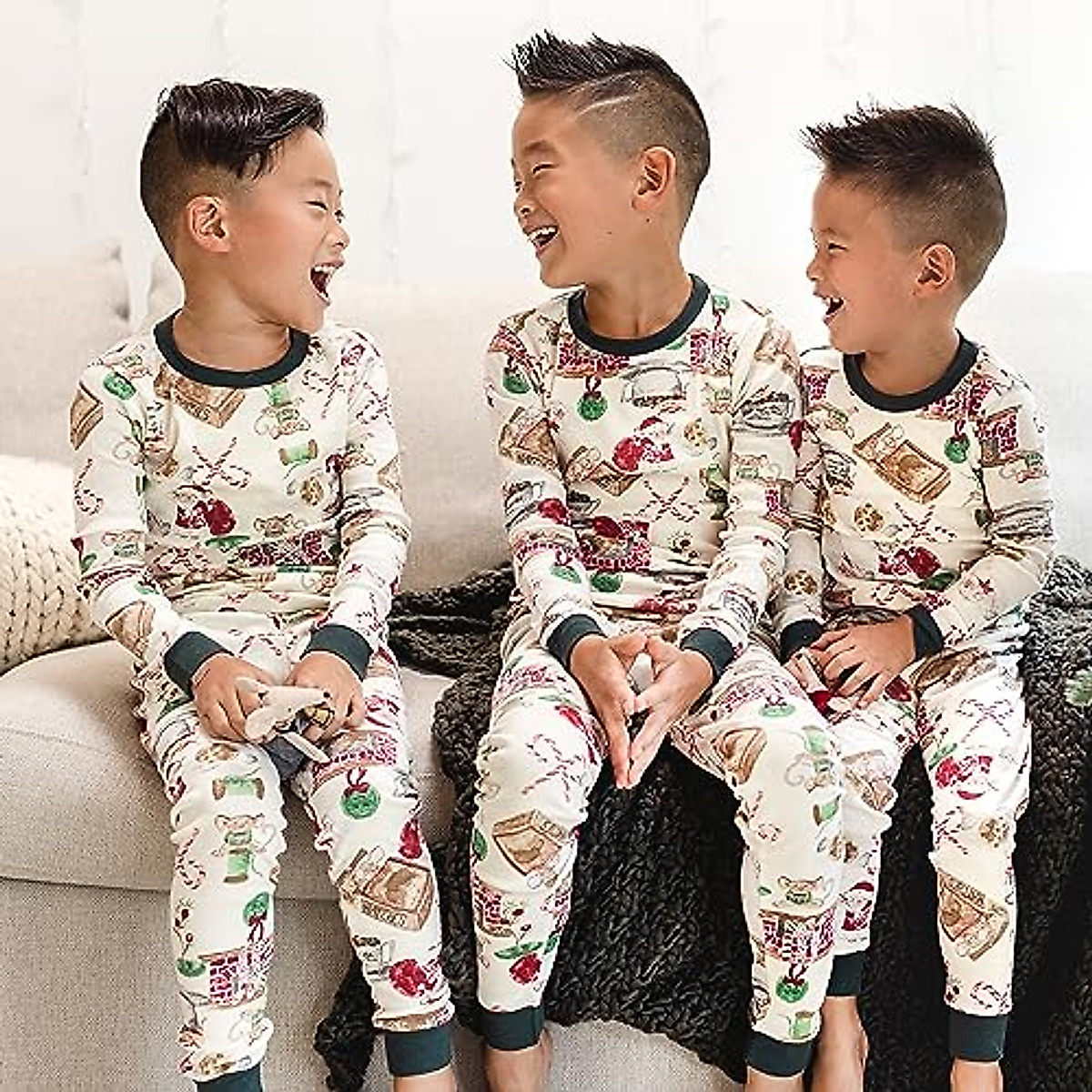 Burt's Bees Baby Baby Girls' Pajamas, Tee and Pant 2-Piece Pj Set, Cute as a Button, 3T