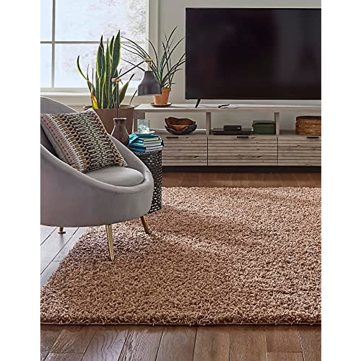 Rugs.com Über Cozy Solid Shag Collection Rug – 5 x 8 Sandy Brown Shag Rug Perfect 5 x 8 Feet
