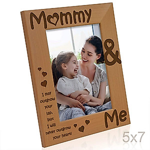 KATE POSH - Mommy & Me Engraved Natural Wood Picture Frame, I Love Mommy Photo Frame, New Baby Gifts, Nursery Picture Frame, New Mom Gifts (5x7-Vertical)