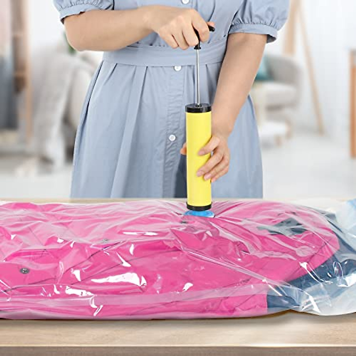 Oubyu Premium Vacuum Compression Bag With 80% More Storage Bag Space. Storage Bag For Quilts, Clothes, Blankets And More. Includes Packing Travel Clothes, Moving Supplies, 10 Packs With Air Extraction Tool (Size: 50cm*70cm)