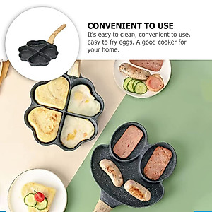 Hemoton Egg Frying Pan Heart Shape Aluminum Omelet Pan Fried Egg Pan Skillet with Wooden Handle Pancake Pan Non Stick Egg Cooker Pan for Breakfast, Pancake, Hamburger, Sandwiches