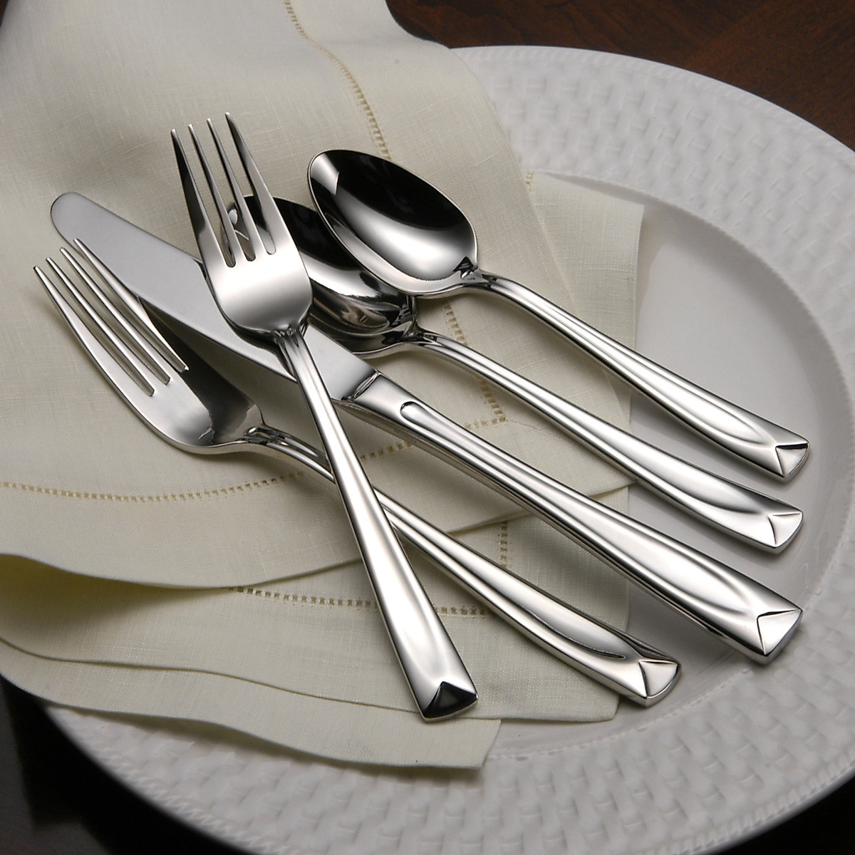 Oneida T837045A Lincoln 45-Piece Flatware Set, Service for 8 Silver