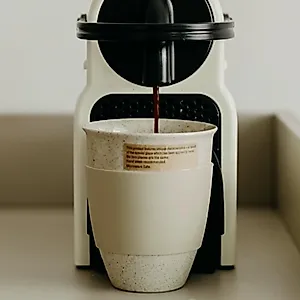 Gencywe Ceramic Travel Mugs with Silicone Lids, 15 oz Portable Coffee Mug Travel Unique To Go Mug, Reusable Coffee Cups with Non-Slip Sleeve, Cappuccino,Tea,Latte,Iced Coffee Cups, Dishwasher Safe