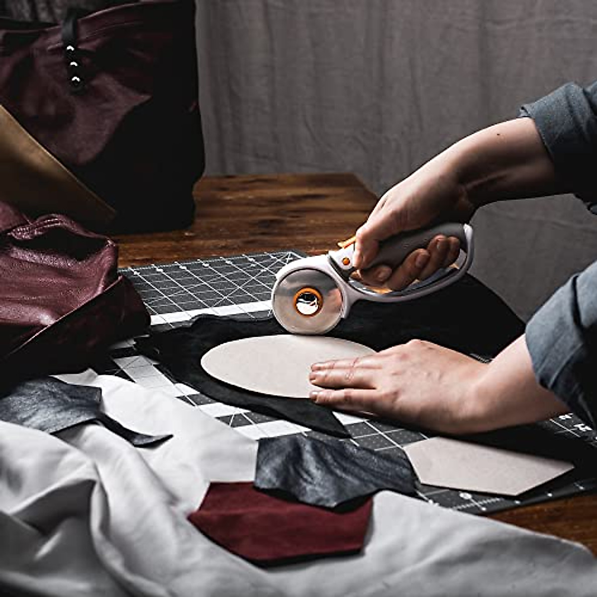 Fiskars Crafts Rotary Cutter, 60mm Titanium