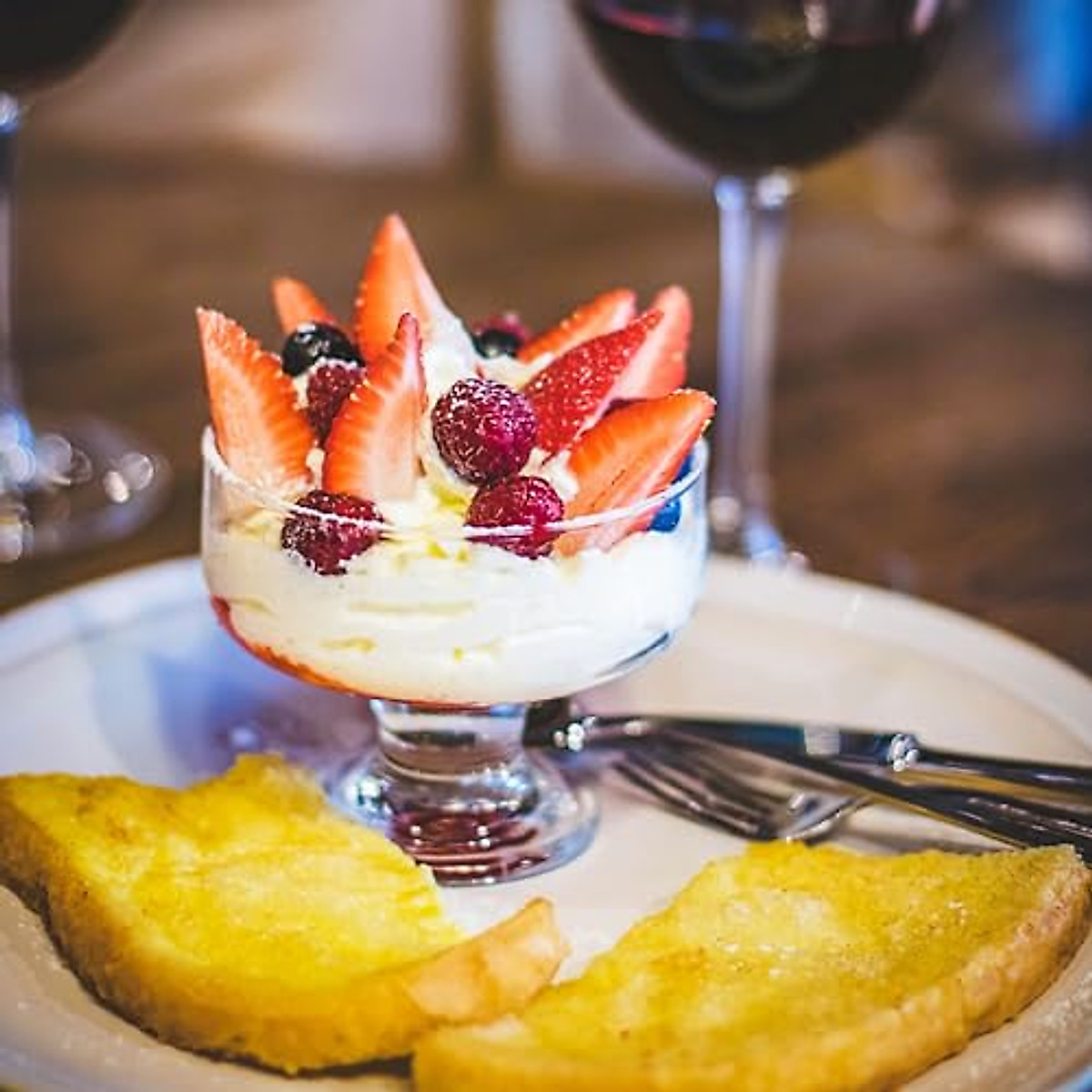 binsakao Glass Ice Cream Bowl Set, Small Clear Mini Footed Dessert Cups for Friut Pudding Trifle Parfait Sundae Nuts Cocktail Drinks Party (6.3 oz, 6 pcs)