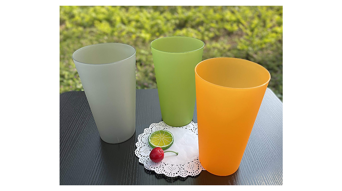 YUYUHUA Premium 32-ounce Large Cups, Multicolor Plastic Tumblers BPA ...