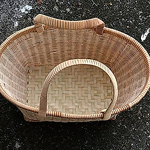 Cabilock Toy Containers Rattan Woven Flower Basket with Handle Picnic Sundries Storage Basket Gift Storge Basket Woven Hanging Wall Mounted Basket Rustic Home Décor Snack Gift Baskets