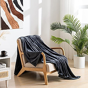 HULAWAO Fleece Bed Blankets, Soft Lightweight Luxury Throw Blanket, Plush Fuzzy Super Cozy and Comfy for Couch Sofa or Bed, All Seasons(Dark Grey, Queen)