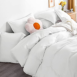 NTBAY 100% Brushed Microfiber Queen Duvet Cover Set, 3 Pieces Super Soft White Bedding Set, Solid Color Zipper Comforter Cover with Ties and 2 Pillow Shams