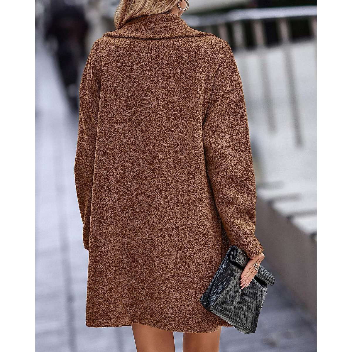 BTFBM Women 2025 Winter Faux Fur Coats Lapel Long Sleeve Fuzzy Fleece Outerwear Button Down Sherpa Jackets Fall Outfits(Solid Golden Camel, Large)