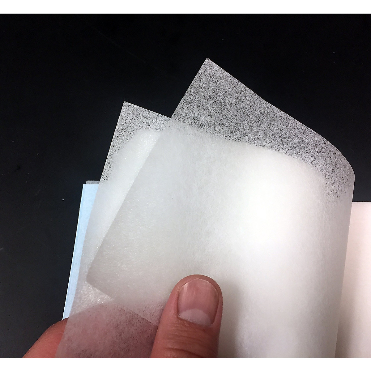 Rs' Science 300 Sheets Ultrasoft Microscope and Camera Lens Cleaning Paper - 3-Pack of 100-sheet booklets