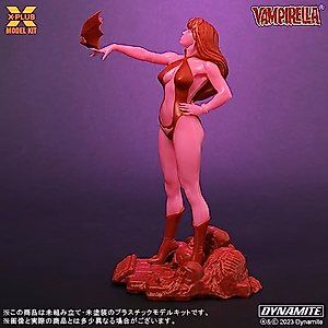 Star Ace Toys X-Plus Vampirella (Jose Gonzalez Edition) Phosphorescent 1/8 Scale Unpainted Plastic Model Kit