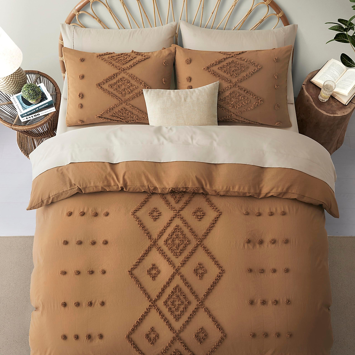 Oli Anderson Tufted Duvet Cover, Soft and Lightweight Duvet Covers Set for All Seasons, 3 Pieces Boho Embroidery Shabby Chic Bedding Set (Pumpkin Brown, Queen, 90"×90")