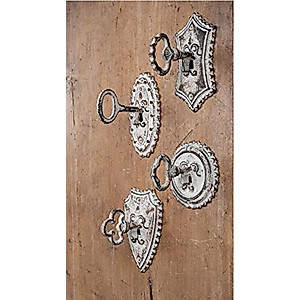 CTW Vintage Key Metal Hooks Set of 4, Antique White