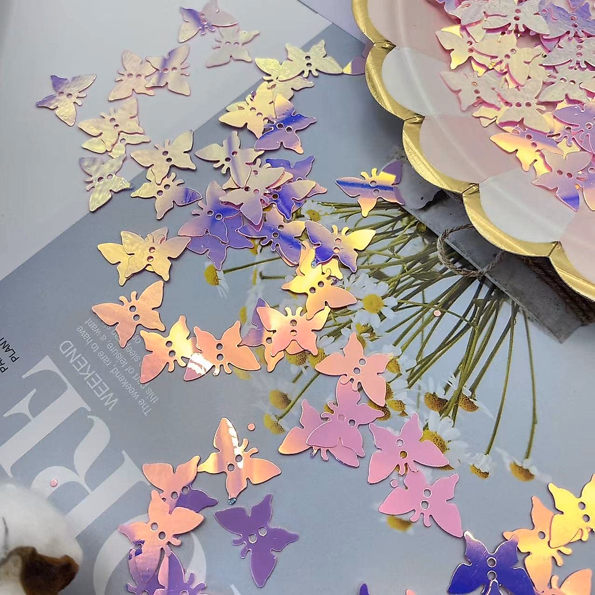 800 Pieces Holographic Butterfly Party Glitter PVC Confetti for Handicrafts, Card DIY, Engagement Wedding Bridal Shower Birthday Valentines Party Decorations (Pink)