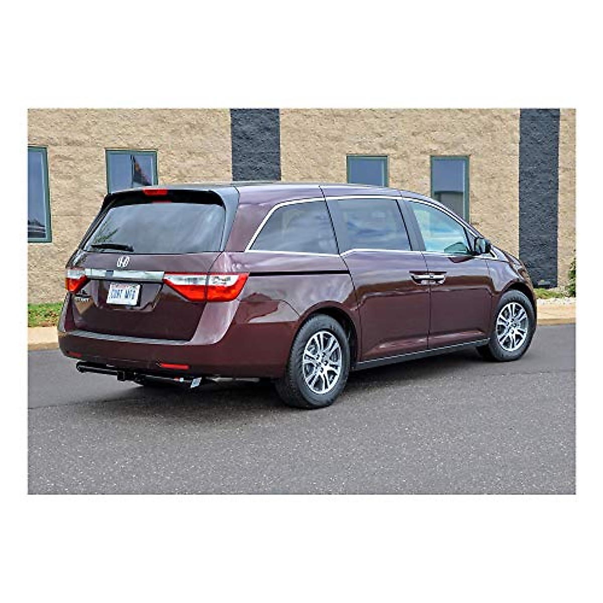 CURT 13068 Class 3 Trailer Hitch, 2-Inch Receiver, Fits Select Honda Odyssey, GLOSS BLACK POWDER COAT