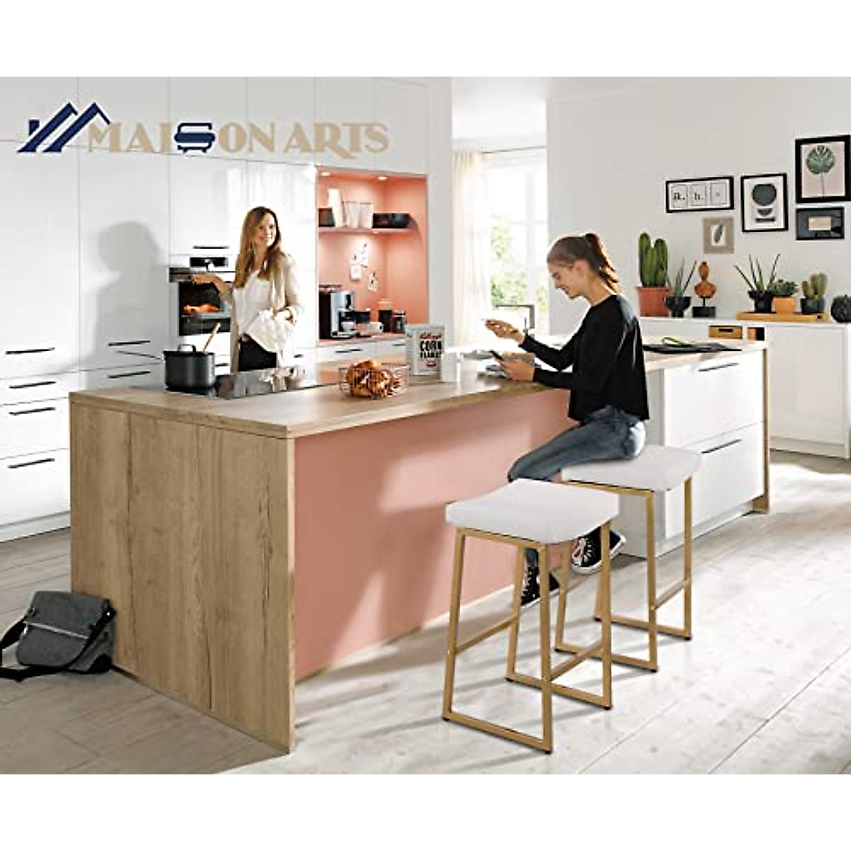 MAISON ARTS White & Gold Bar Stools Set of 2 for Kitchen Counter Backless Counter Height 24 Inches Saddle Stools Modern Gold Barstools Upholstered Faux Leather Stools Farmhouse Island Chairs