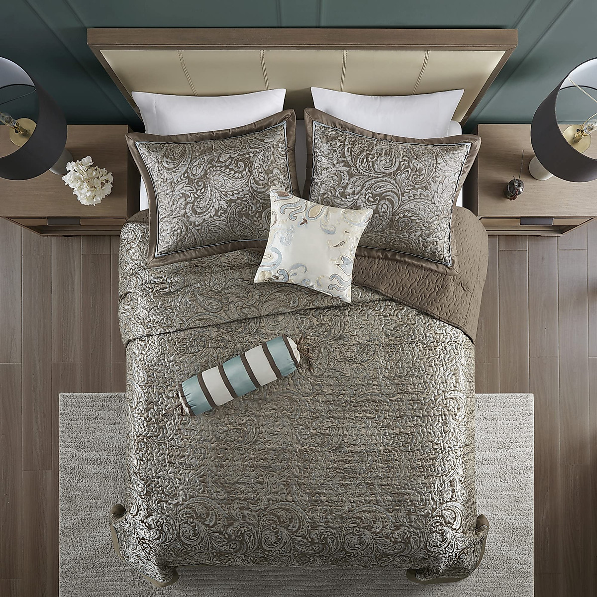 Madison Park Aubrey Reversible Quilted Bedspread Set, Solid Reverse Summer Breathable, Lightweight All Season Bedding Layer, Matching Shams, Bedspread King(120"x118"), Blue 5 Piece