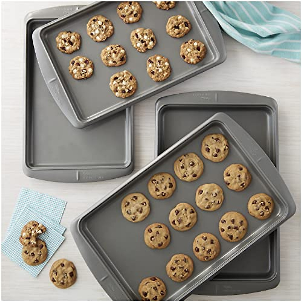 Wilton Ever-Glide Non-Stick Large Cookie Sheet, 17.25 x 11.5-Inch, Steel