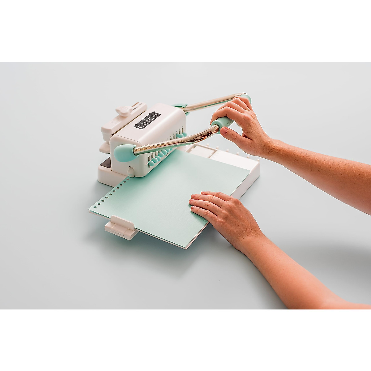 We R Memory Keepers The Cinch Book Binding Machine Version 2 | White