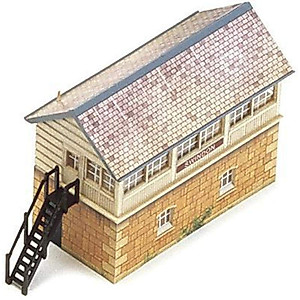 Hornby R8005 OO Gauge Signal Box - Model Railway Accessories, Miniature Diorama Scenery Train Sets - Lifelike Train Signal Box Model - Scale 1:76