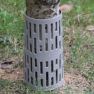 RAIKEDR Plastic Tree Trunk Protectors, Nursery Mesh Tree Bark Protector - Tree Guard, Prevent Damage from Trimmers, mowers, Rodents (6 Pack)