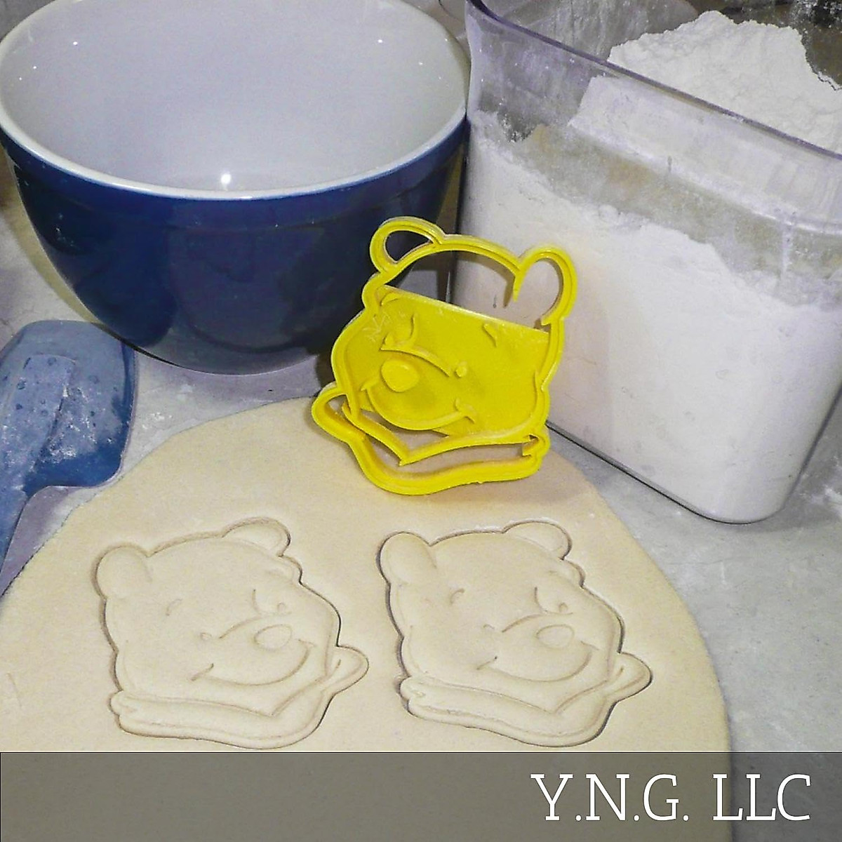 WINNIE THE POOH FACE CARTOON BOOK CHARACTER DETAILED COOKIE CUTTER MADE IN THE USA PR455