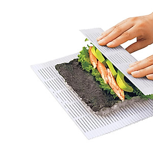 Helen’s Asian Kitchen Easy Sushi Rolling Mat, Polypropylene