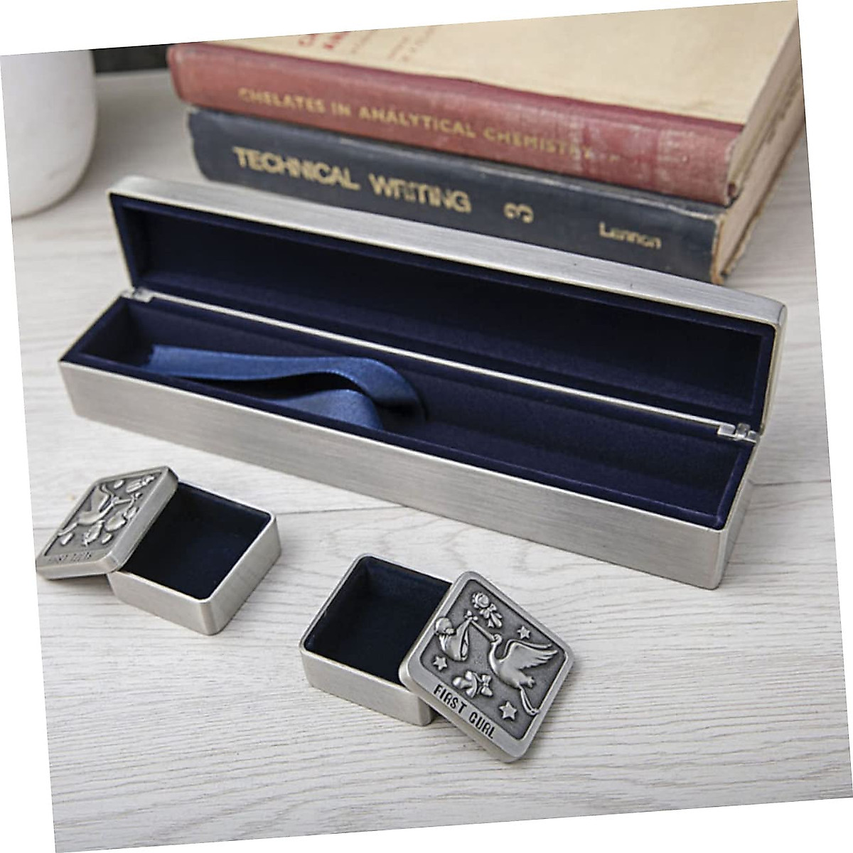 Kisangel 1 Set Box Fetal Hair Container Kickstand First Keepsakes Boxes Retro Keepsake Tin Tooth Holder Teeth Fairy Containter Fetal Hair Case Child Metal Zinc Alloy