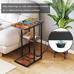 homsorout C Shaped End Table with Charging Station, Stylish C Side Table with USB Ports and Outlets for Small Spaces - The C Table End Table Side Table Perfect for Living Room Bedroom