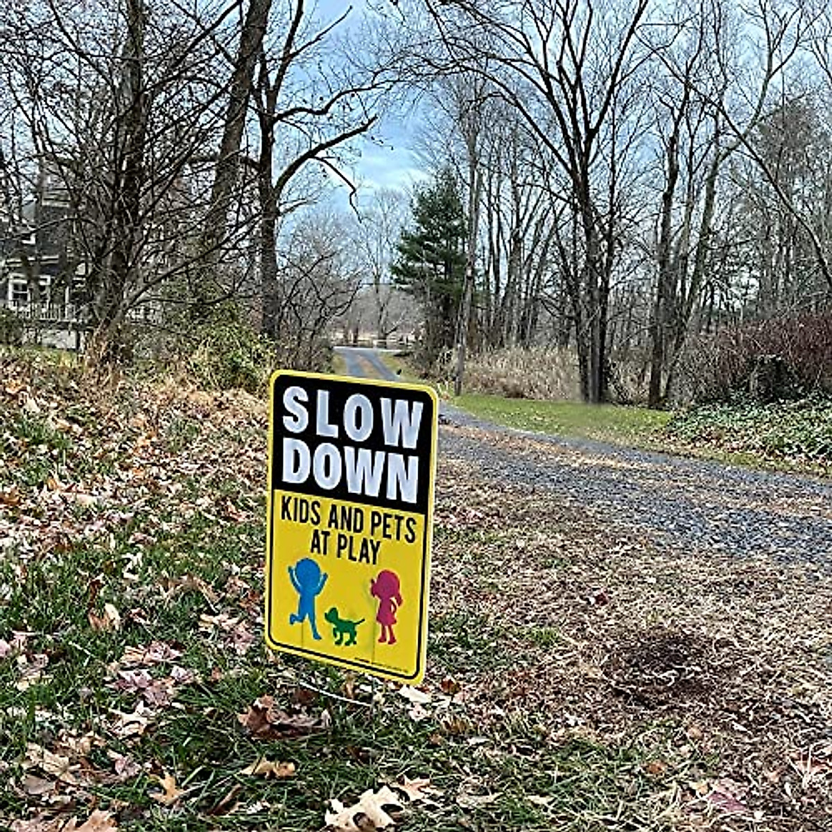 Slow Down Signs 2 Pack 17.8"x12" Slow Down Kids At Play Sign, Double Sided Slow Down Kids and Pets at Play Yard Signs With Metal Stakes, Weatherproof, 900g/m² Superhard Corrugated Plastic