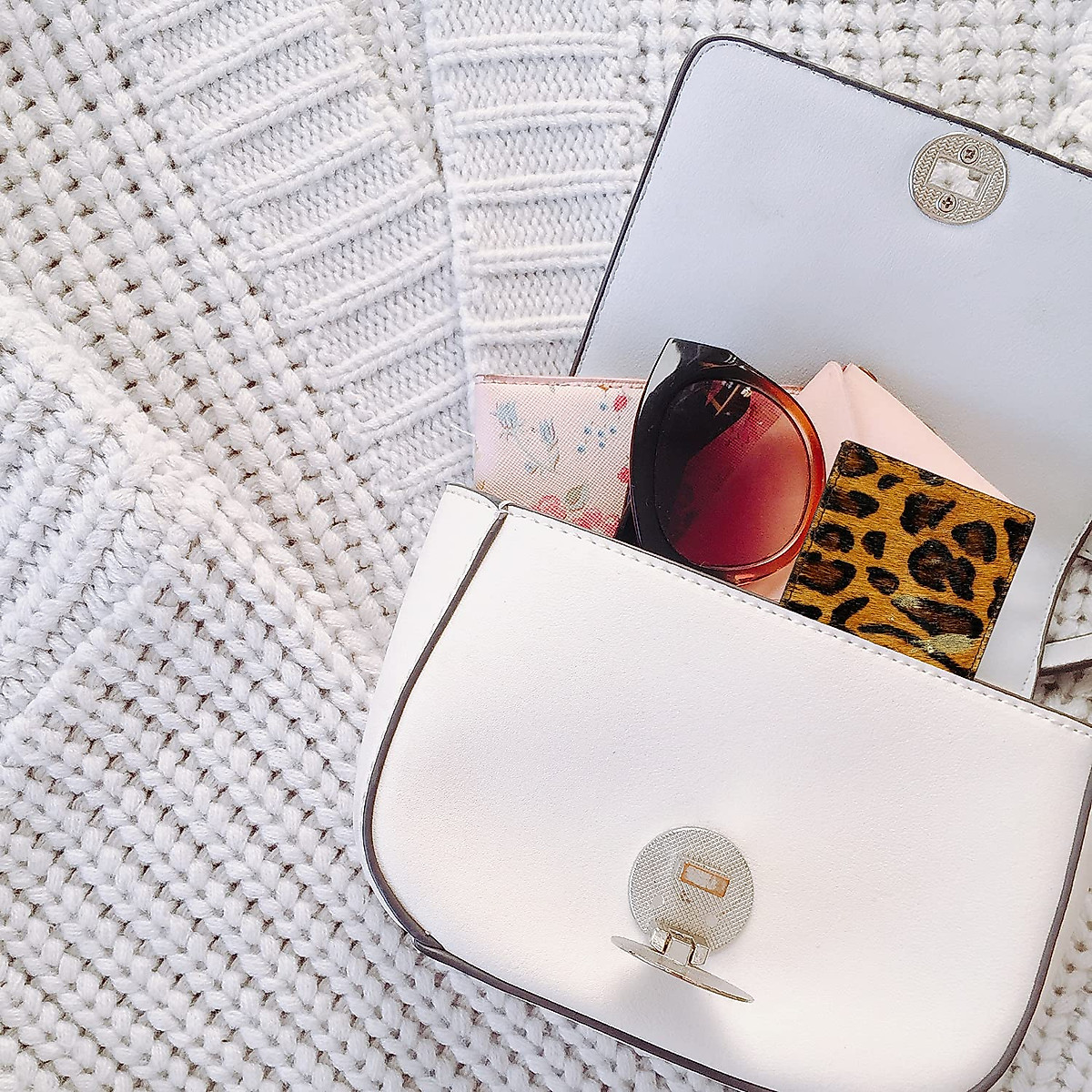 Cheetah Print Faux Fur with Gold Tone Accents Credit Card Holder for Women, Cute Minimalist Holders for Cards and Money, Small Wallets for Purse, 3 x 4 Inches