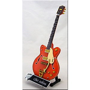 CHET ATKINS Miniature Guitar Country with Guitar Pick