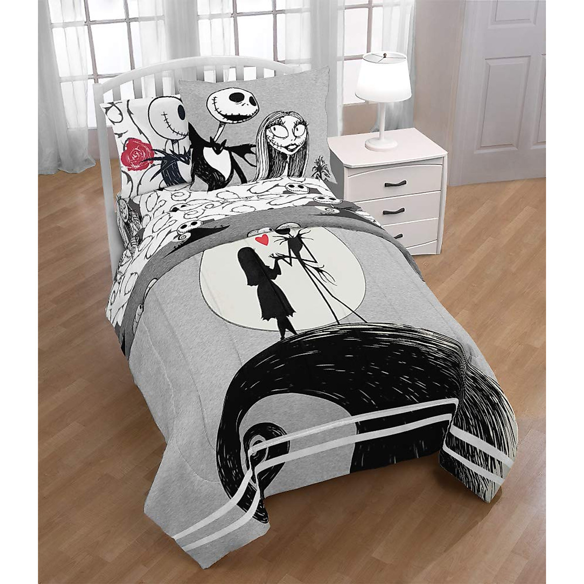 Jay Franco Disney Nightmare Before Christmas Moonlight 5 Piece Twin Bed Set - Includes Reversible Comforter & Sheet Set - Features Jack Skellington and Sally - Super Soft Microfiber
