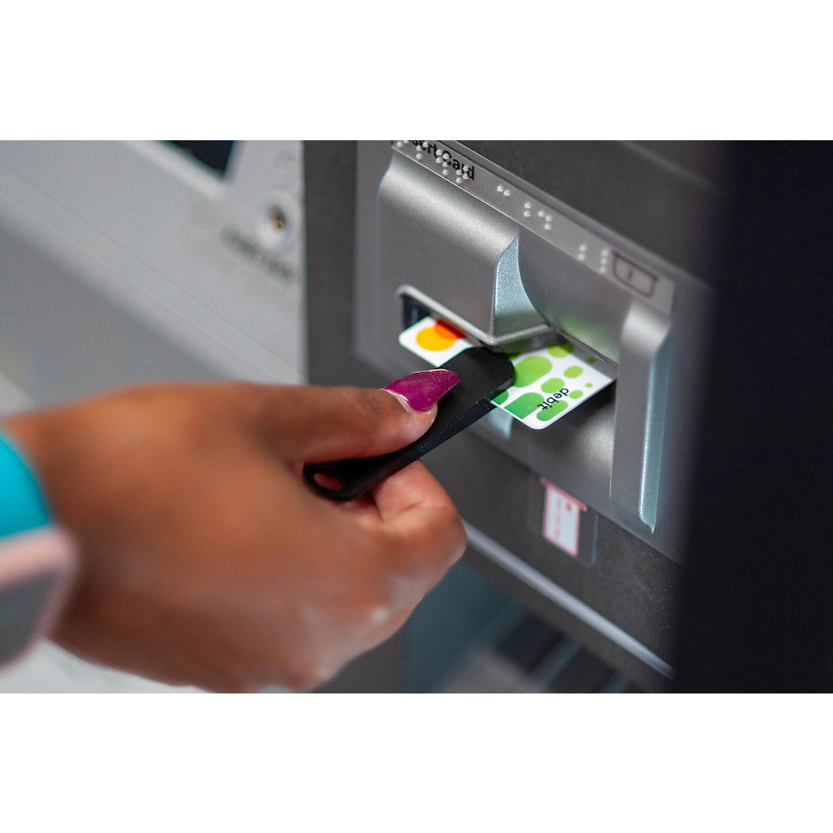 NailSafe: Card Grabber Card Clip for Long Nails, Acrylic Debit Bank Card Grabber, Functions as a Nail, Keyring Opener, can Opener