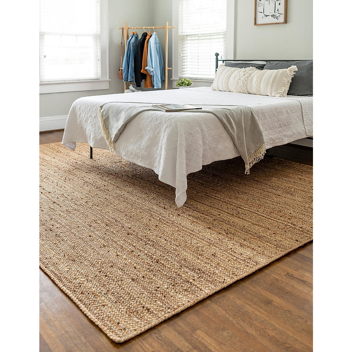 Rugs.com Hand Braided Jute Rug – 4' x 6' Natural Flatweave Rug Perfect for Entryways, Kitchens, Breakfast Nooks, Accent Pieces