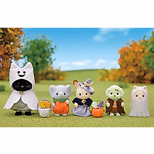 Calico Critters Trick or Treat Parade, Limited Edition Seasonal Halloween Set with 5 Collectible Figures and Costume Accessories