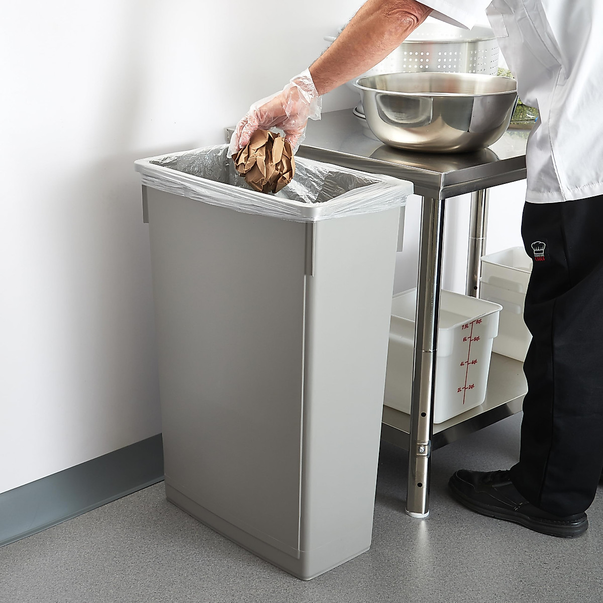 Winco PTC-23SG Slender Trash Can, 23-Gallon, Gray,Medium